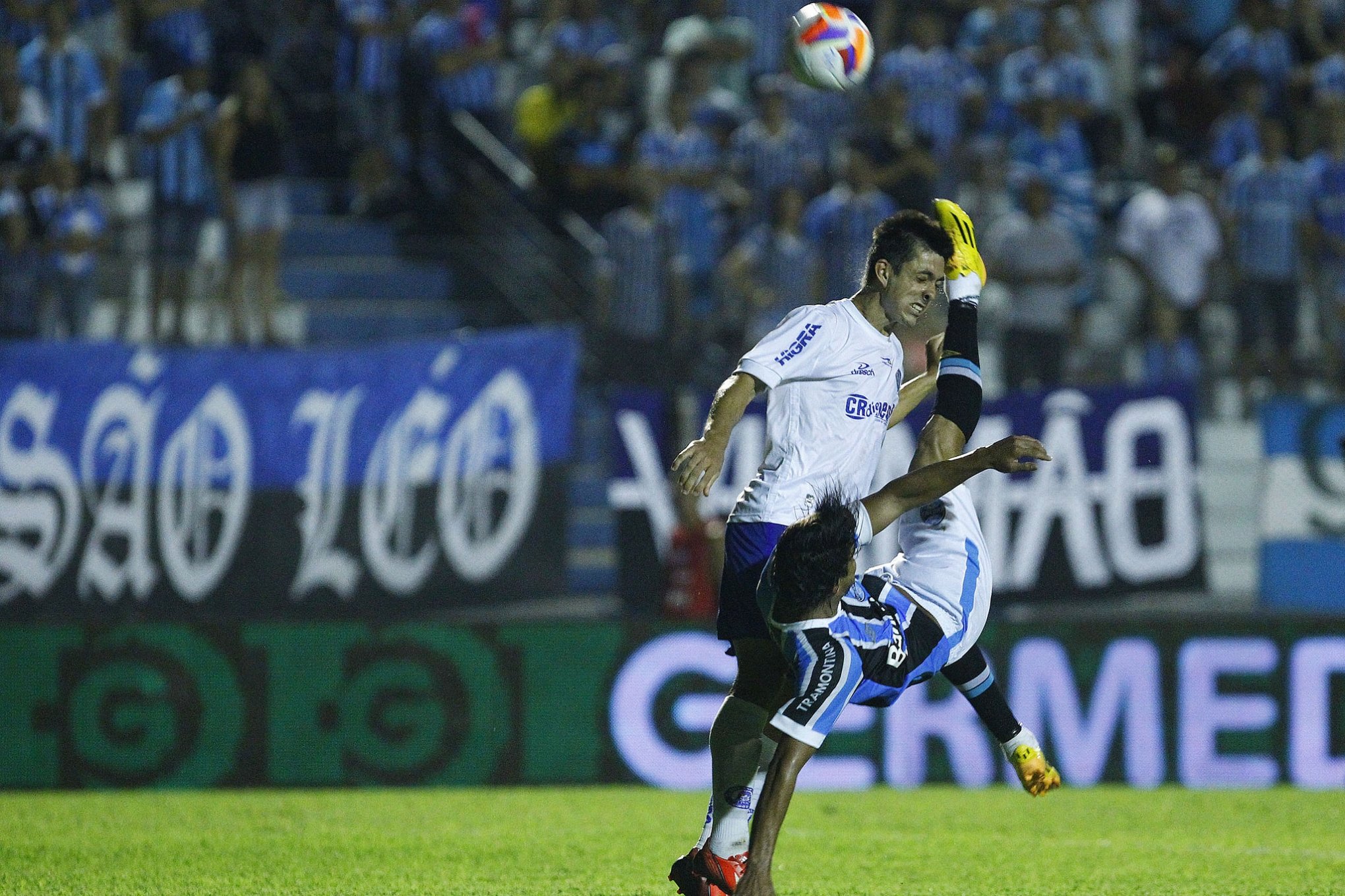 Torcida do Grêmio pode ficar sem ingressos na partida contra o Aimoré ...