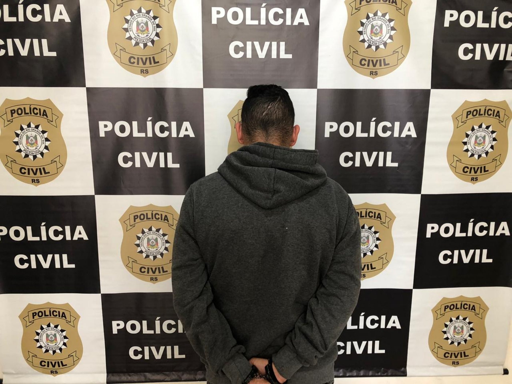 Suspeito De Roubo A Motorista De Aplicativo é Preso Em Esteio Região Vs