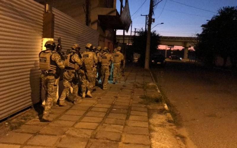 Presos Dois Líderes Dos Manos Integrantes E Laranjas Da Facção Com