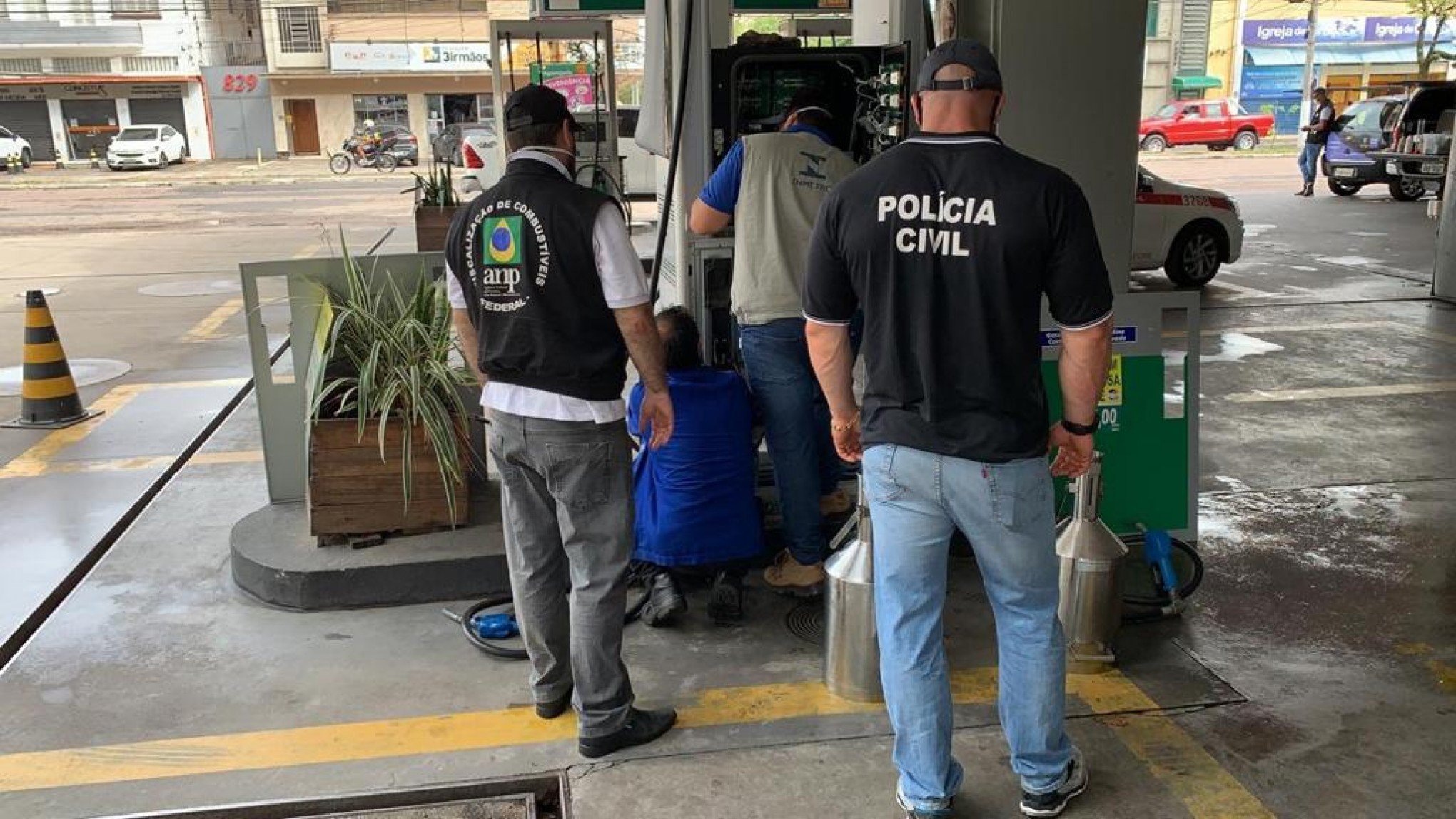 Dono De Posto De Gasolina é Preso Por Fraude Em Porto Alegre Rio
