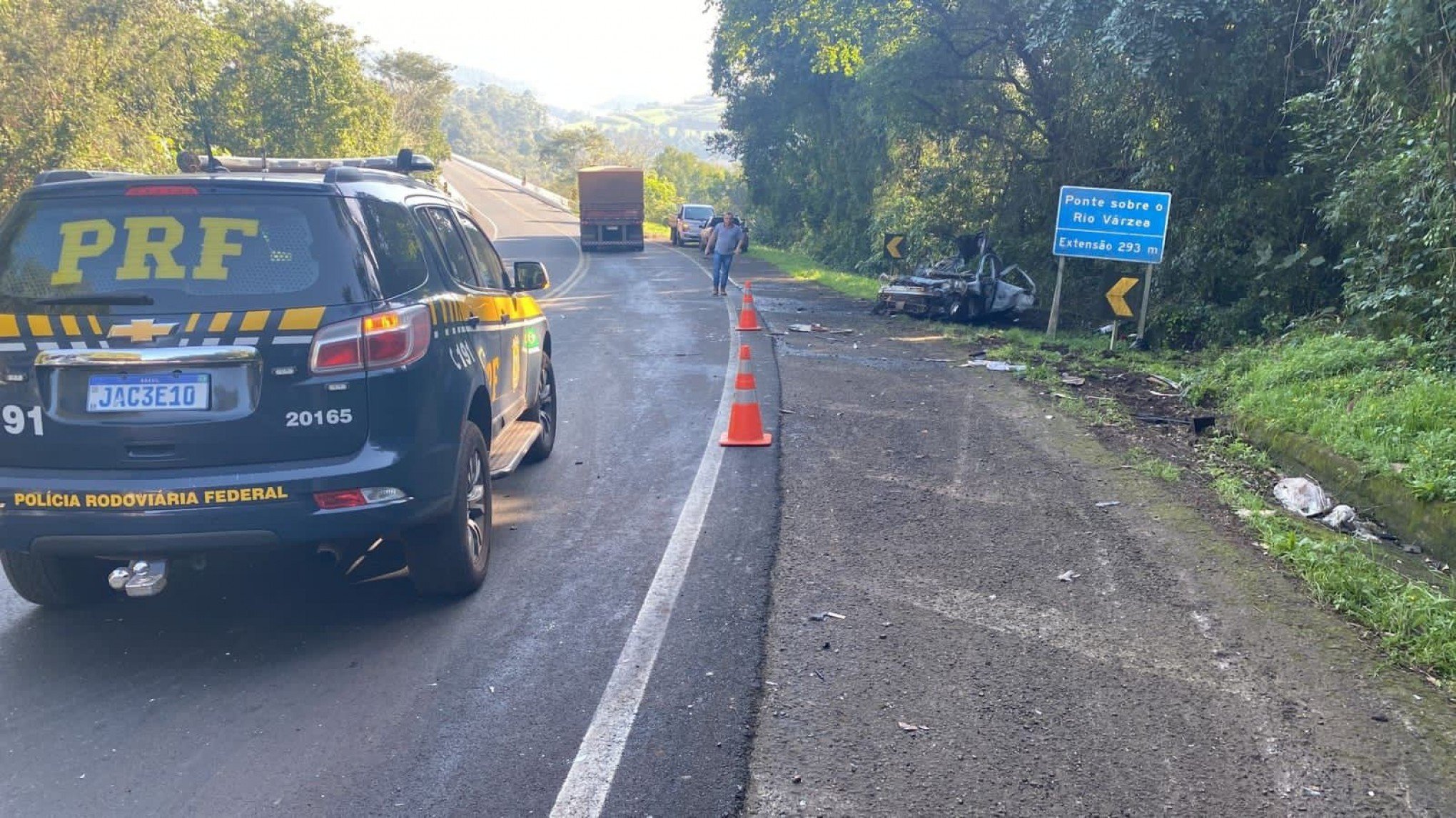 Quatro pessoas morrem após carro pegar fogo em acidente na BR-386 - Rio ... Quatro pessoas morrem após carro pegar fogo em acidente na BR-386 - Rio ...