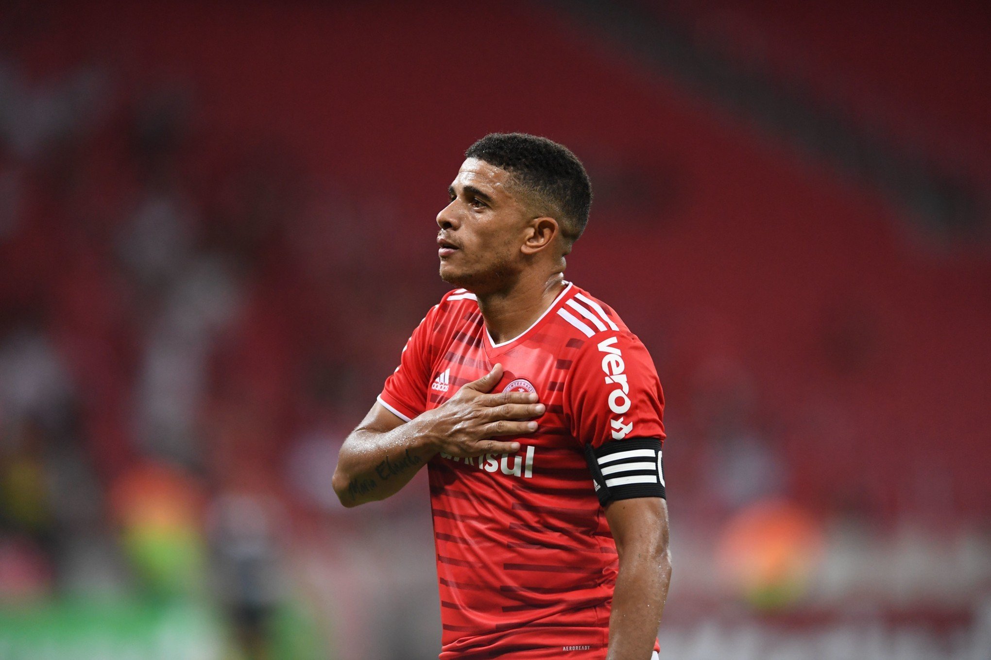 Polêmica com Taison já é 'página virada' para presidente do Inter