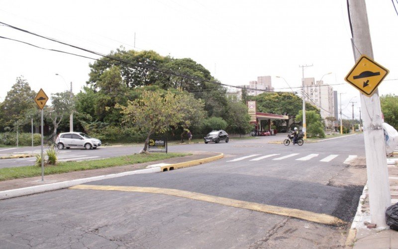 Quebra-molas são instalados em pontos onde acidentes são frequentes na ...