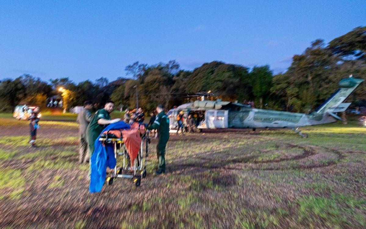 CatÁstrofe No Rs Veja Imagens Do Socorro Aos Atingidos Pela Enchente