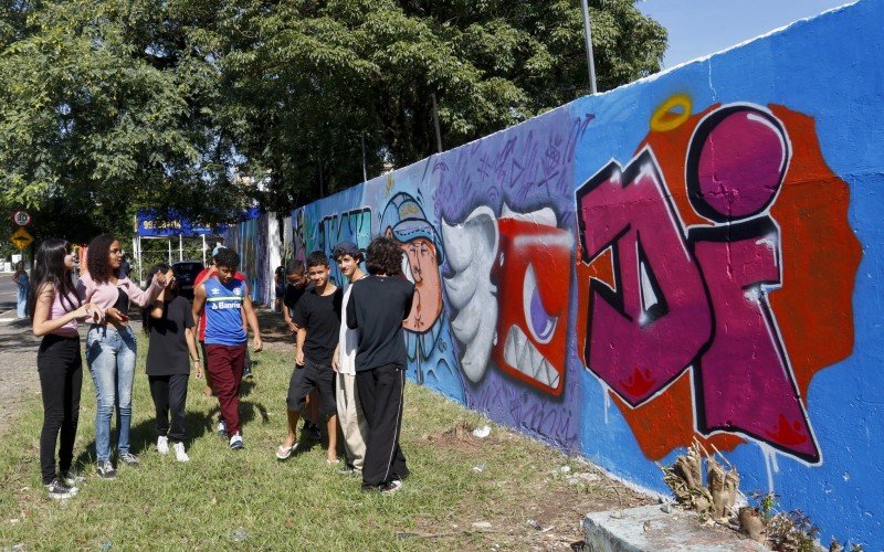 Muros da EEEF Guanabara ganham vida por meio do grafite | abc+