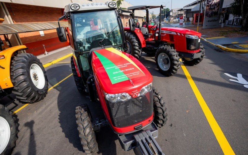 AGCO retoma operação na fábrica de Canoas | abc+