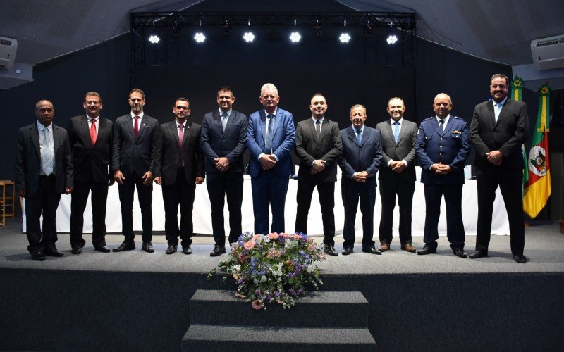 Daniel Michaelsen e Alexandre da Silva assumem a Prefeitura de Nova ...