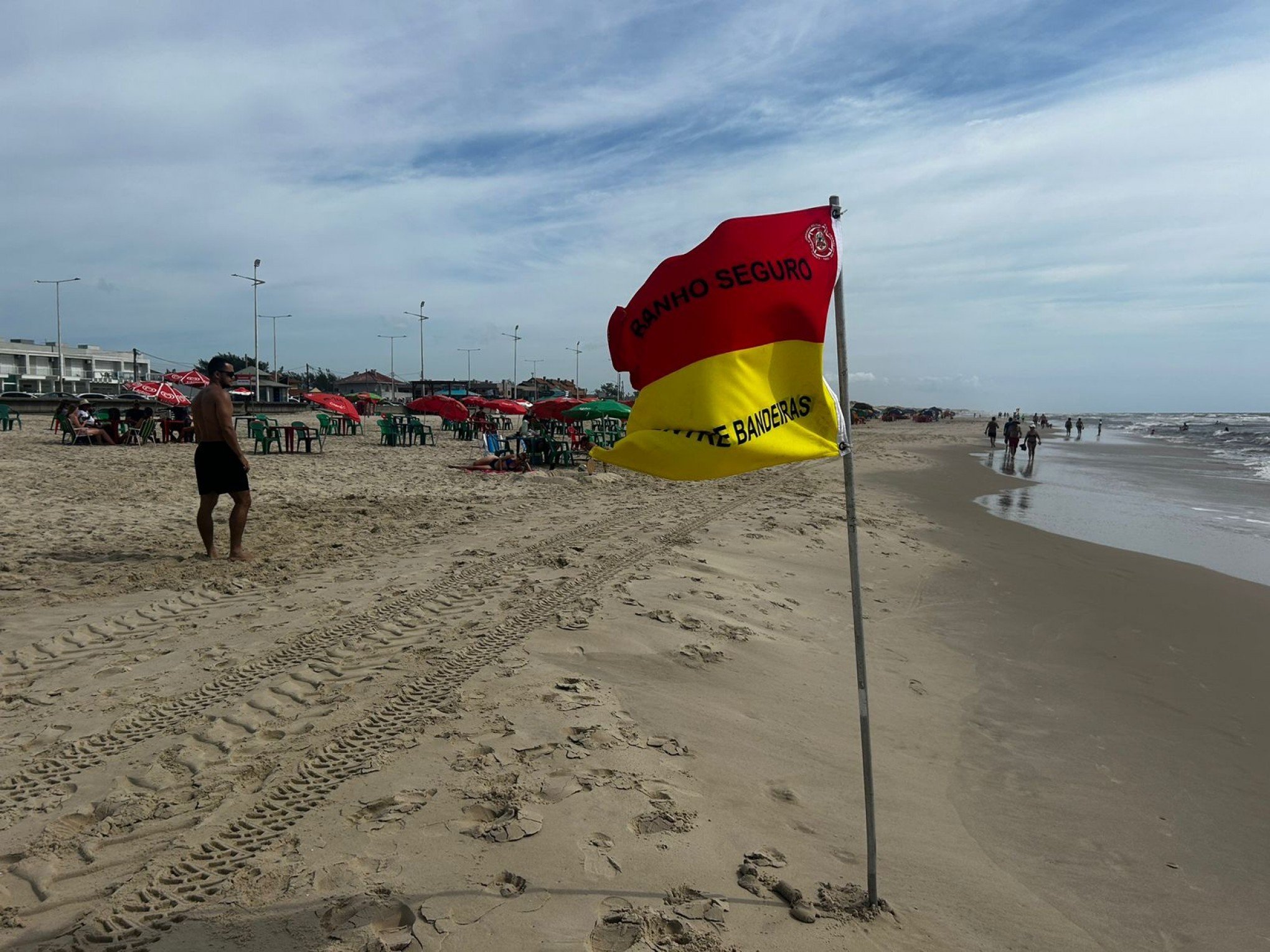 Semana começa com rajadas de vento que chegaram a 25km/h no litoral ...