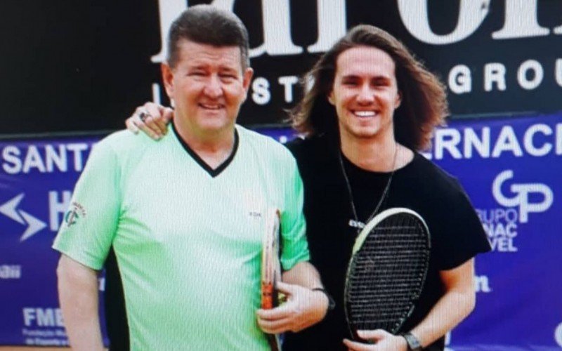 Ex-tenista de Novo Hamburgo Ivan Kley, pai do cantor Vitor Kley, será ...