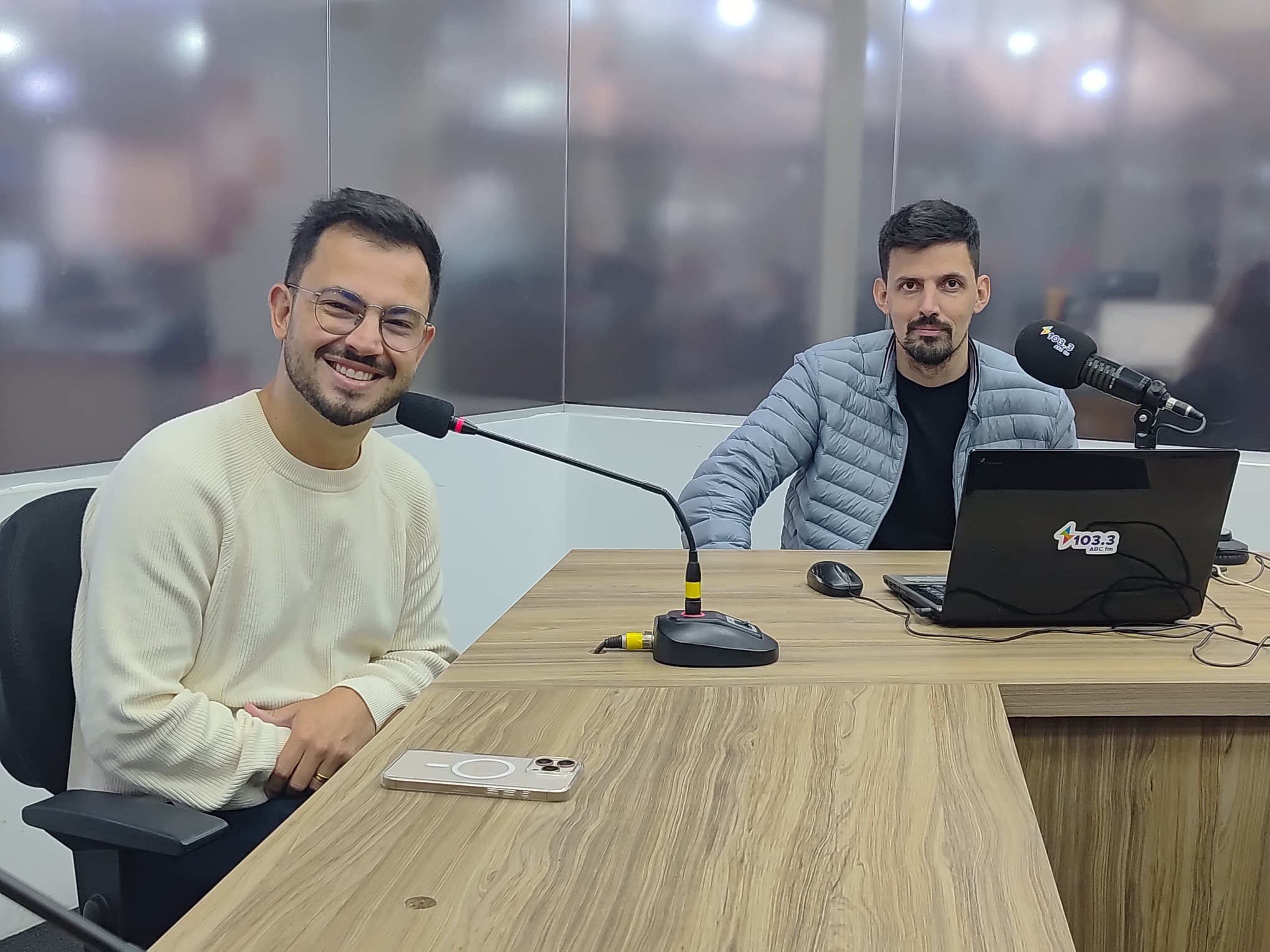 Assista ao vivo à entrevista com Marcus Rossi, CEO do Gramado Summit | abc+