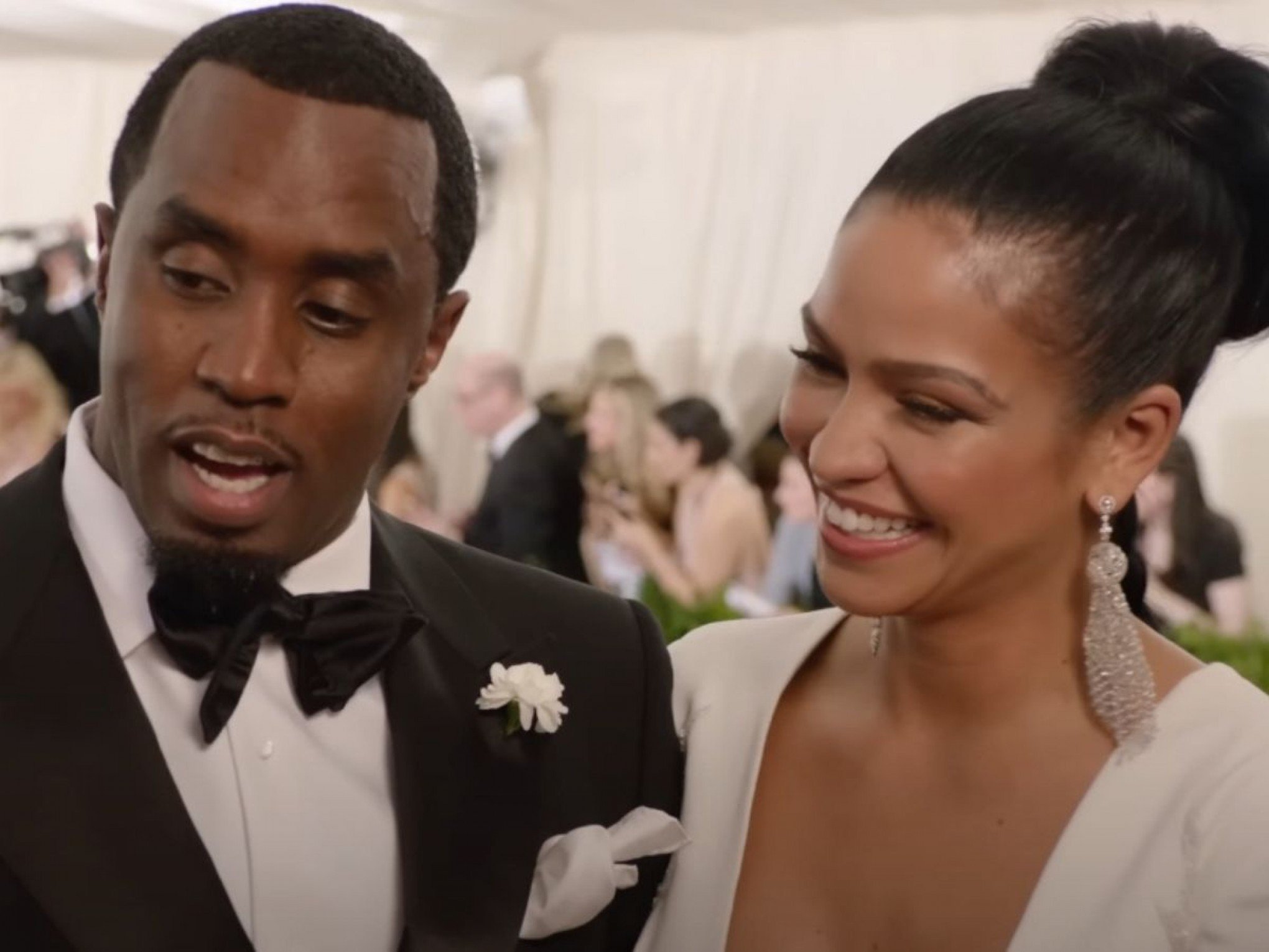Caso Diddy: Veja o que advogado de Cassie Ventura disse após veredito de Sean Combs | abc+