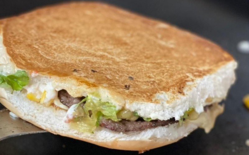 Dia do Xis celebra o lanche mais amado e tradicional dos canoenses | abc+