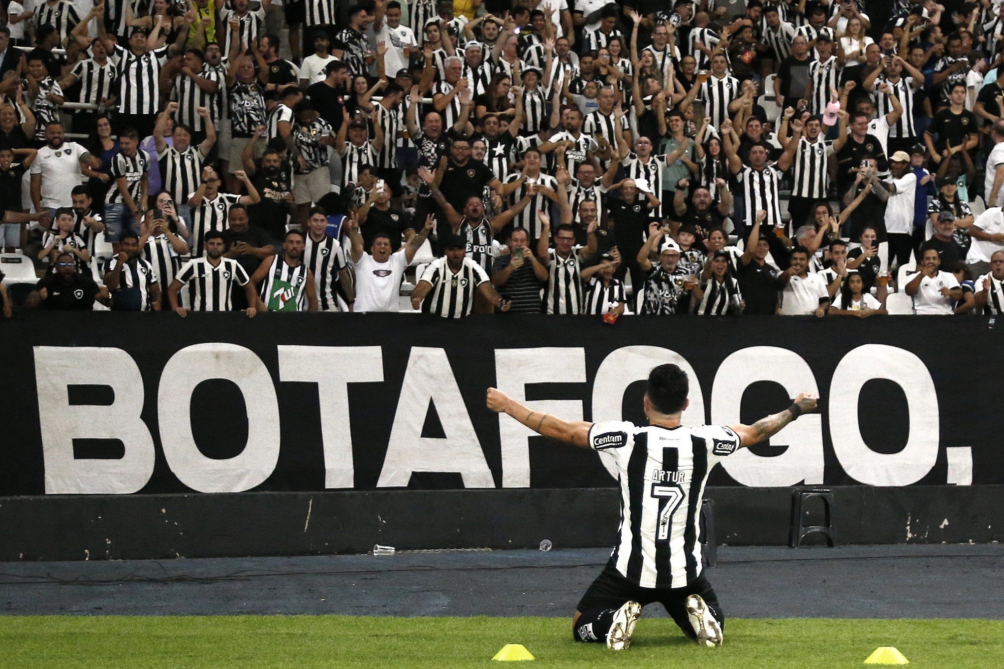 Botafogo x Seattle Sounders: Onde assistir, horário e escalações do ...
