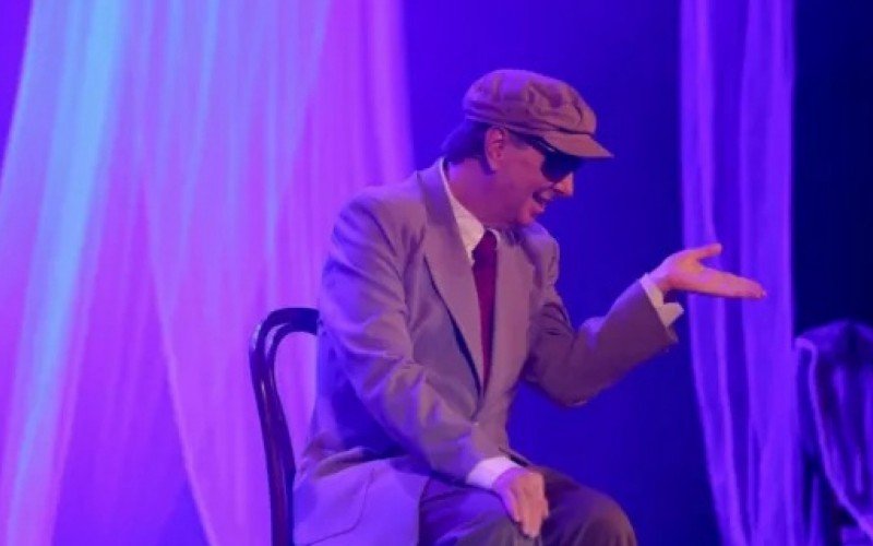 Espetáculo teatral Chico Xavier em pessoa vem a São Leopoldo e tem ...