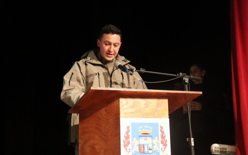 Tenente-coronel Luciano Ferreira Porto assume o 25º Batalhão de Polícia ...
