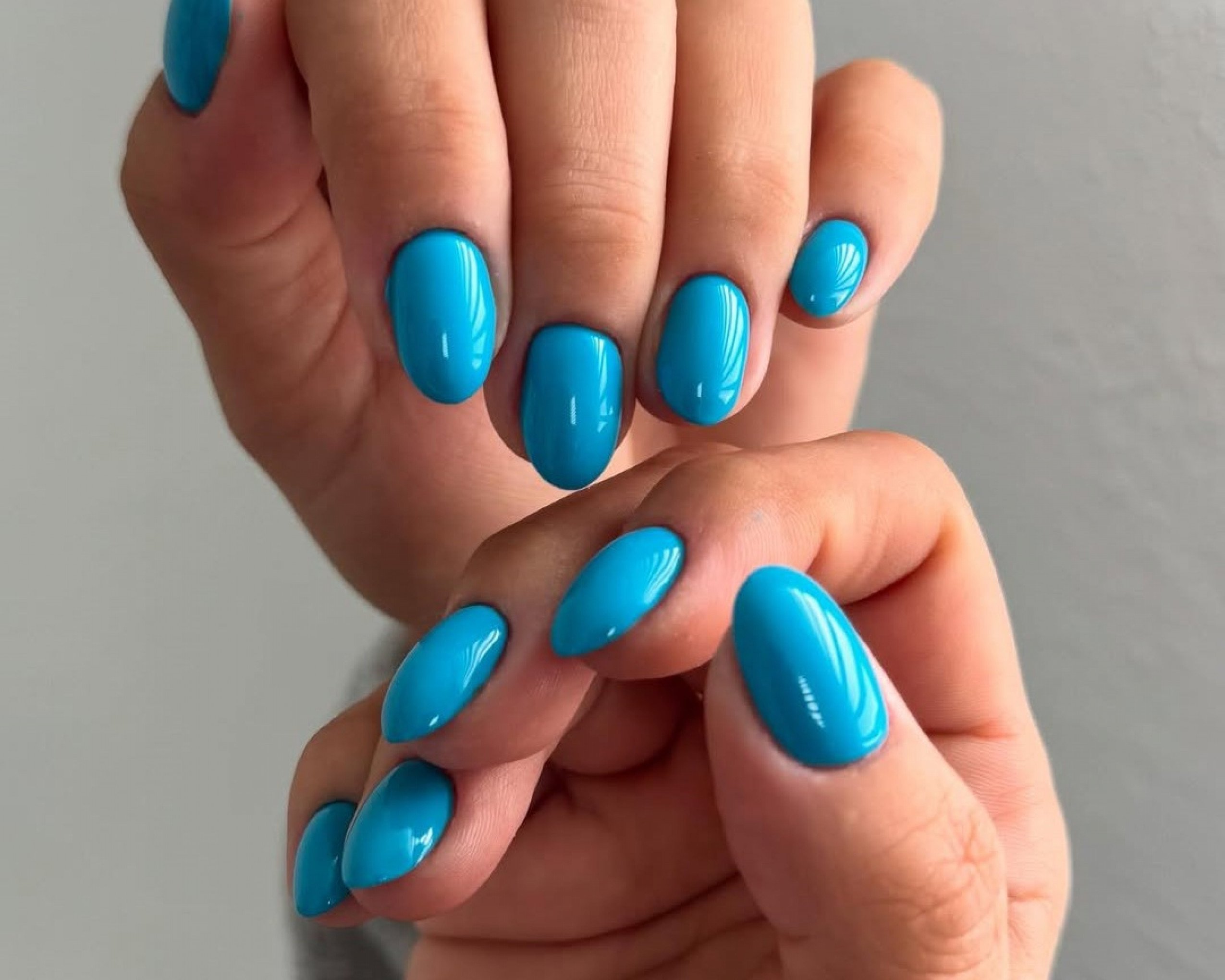 5 esmaltes perfeitos para unhas delicadas e elegantes | abc+