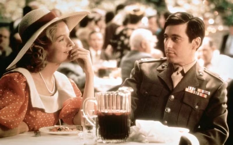 Diane Keaton nunca se casou após ultimato a Al Pacino | abc+