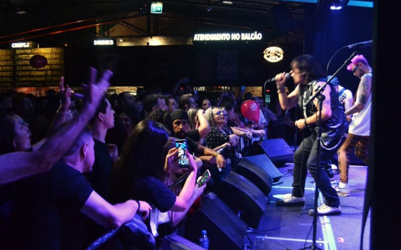Duda Calvin comemora 30 anos de Tequila Baby com show em Novo Hamburgo ...