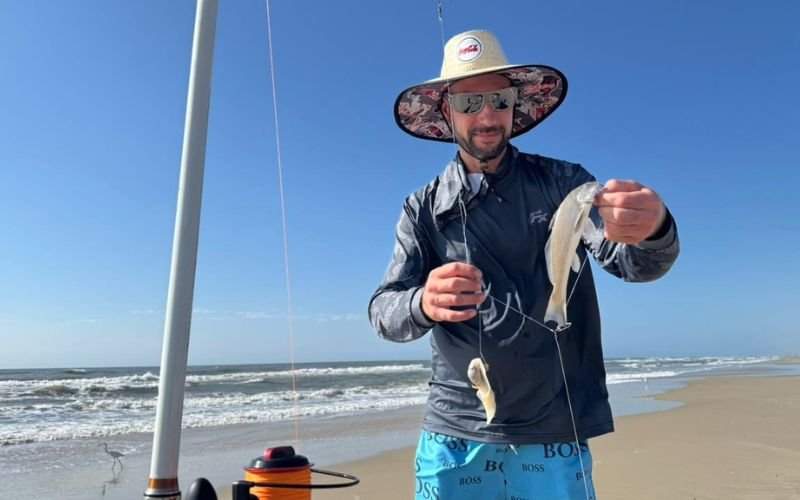 Pesca do famoso papa-terra atrai turistas à beira-mar no litoral norte ...